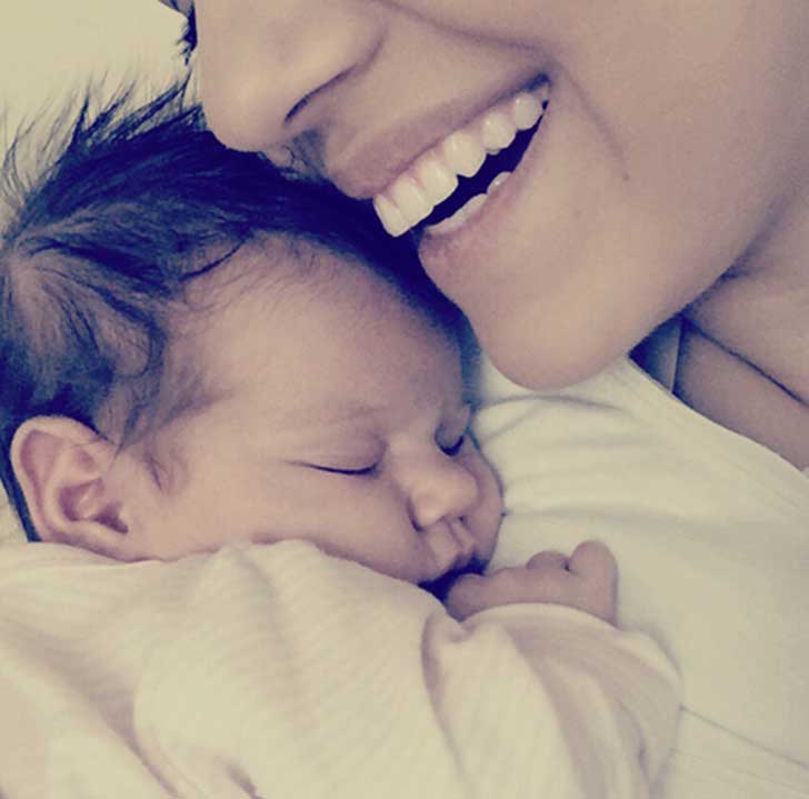 16 de las mejores cosas que nadie te dijo sobre ser tía