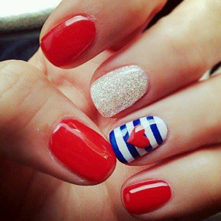30 creativas ideas para decorar tus uñas con un color rojo