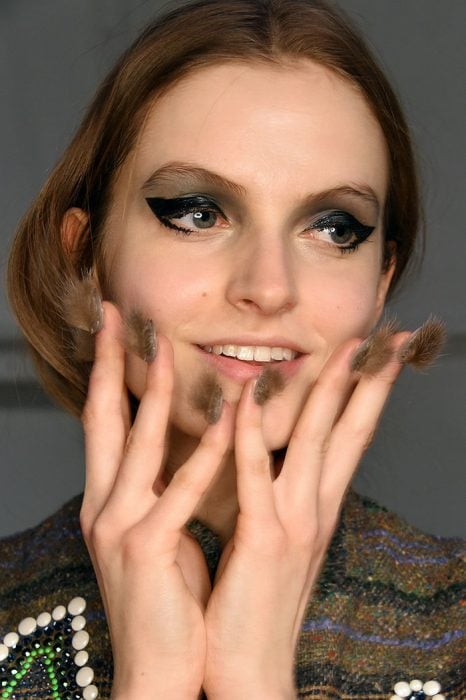 Las Uñas Peludas Son La Tendencia Extraña Del Momento