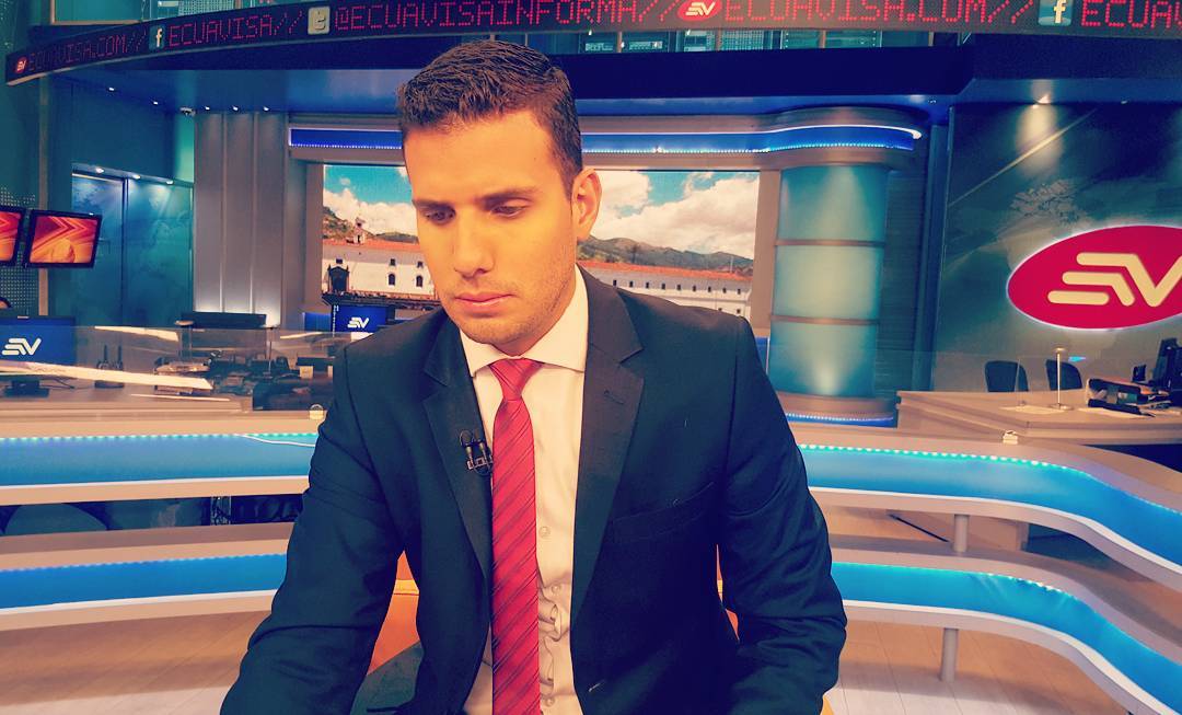 22 conductores de noticieros que son increíblemente guapos