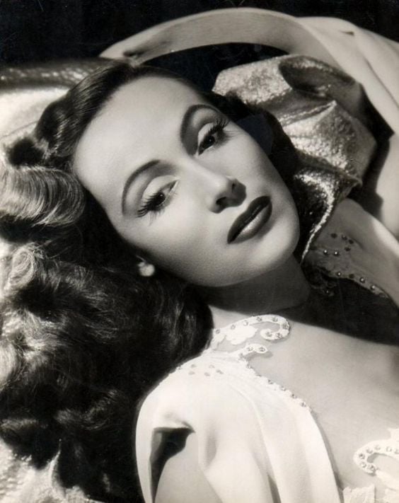 Doodle a Dolores del Río; la actriz que conquistó Hollywood