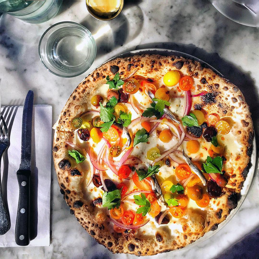 Ella consiguió el secreto para bajar de peso comiendo pizza