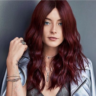 Cabello vino es el nuevo color que debes probar este 2018