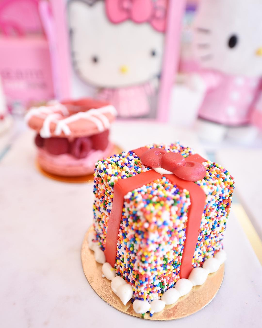 Sanrio inaugura el primer café oficial de Hello Kitty