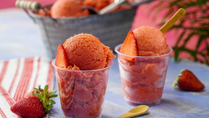 6 Deliciosas y ricas recetas de nieve para combatir el calor