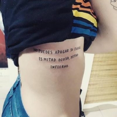 17 Tatuajes con frases inspiradoras para llenarte de fuerza
