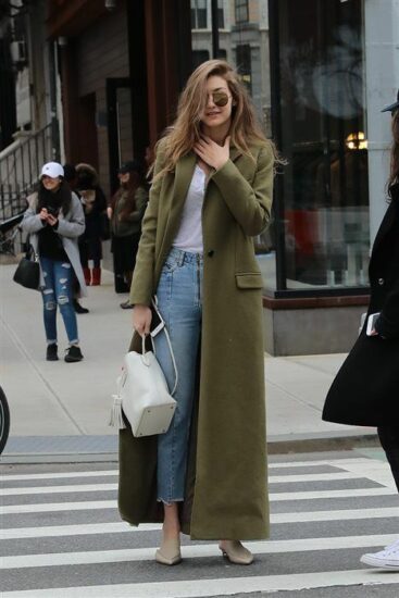 15 Prendas de color verde army con las que irradiarás estilo