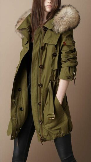 15 Prendas de color verde army con las que irradiarás estilo