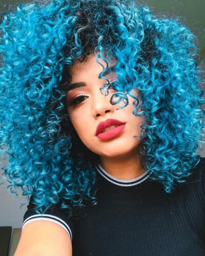 17 Lindas ideas para renovar tu look con un toque azul