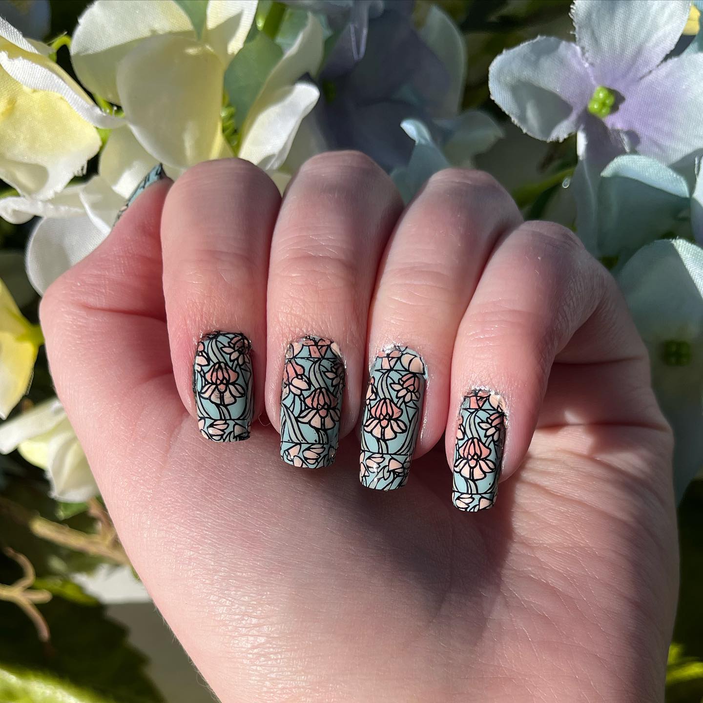 17 stained glass effect manicures that your nails will love | World ...