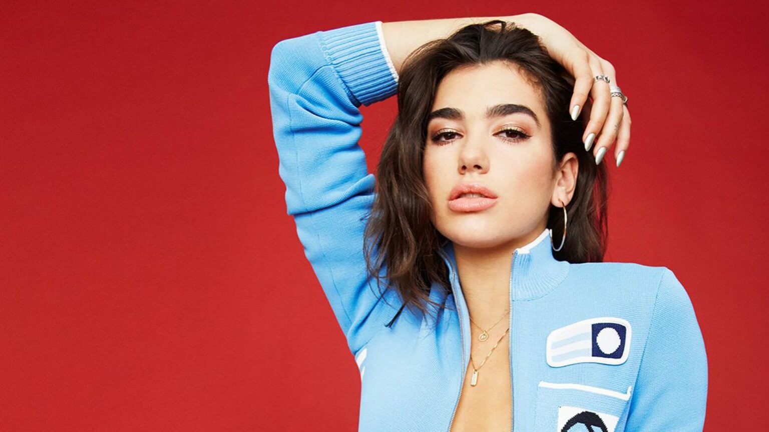 Dua Lipa is sued for sharing photos of a paparazzi on her networks ...