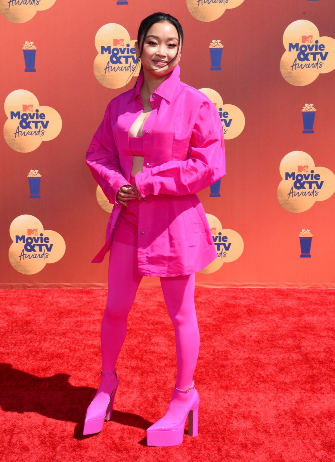 18 Mejores looks de la alfombra roja de los MTV Movie & TV Awards