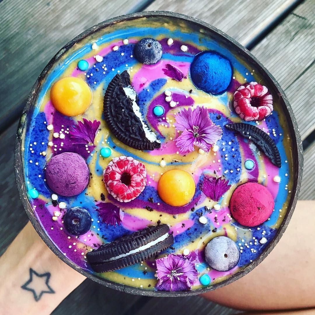 10 Galaxy Cake Designs That Look So Amazing You Won't Want To Eat Them ...