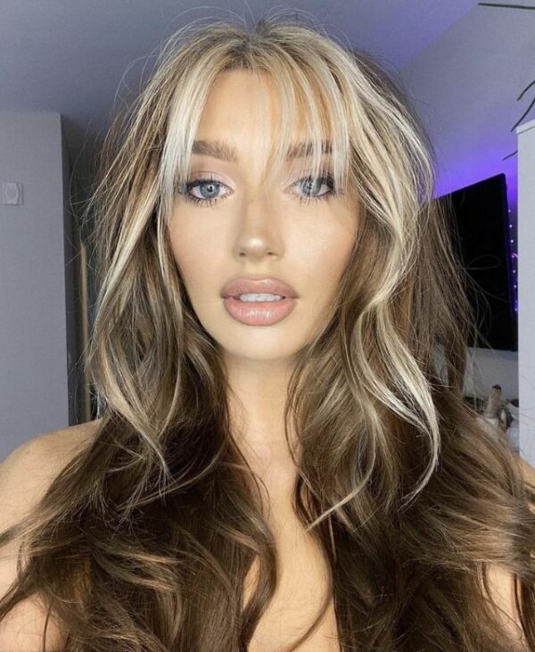 10 Maneras de lucir un fleco rubio para darle luz a tu rostro