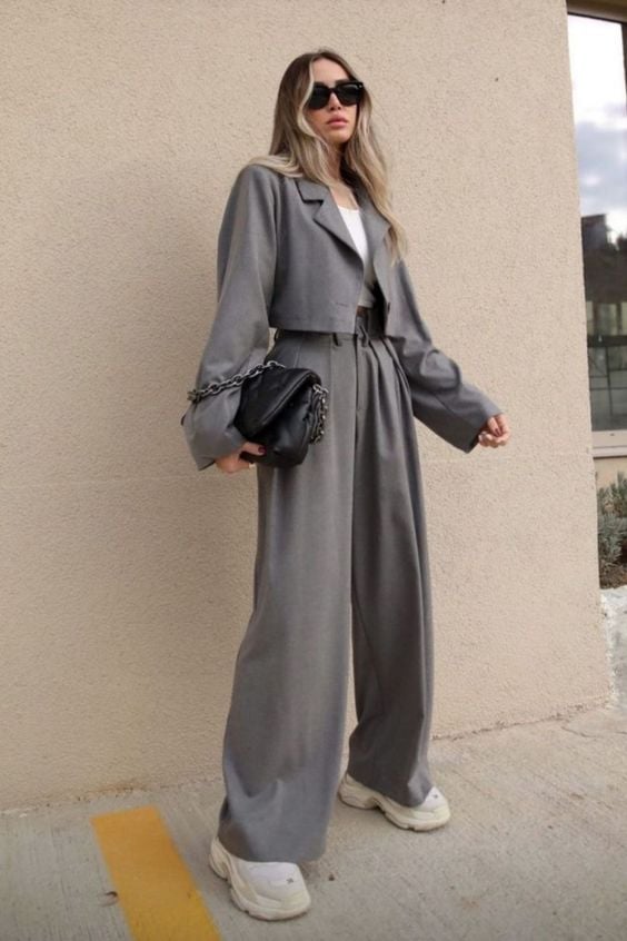 13 Looks ‘oversize’ para verte bella de pies a cabeza