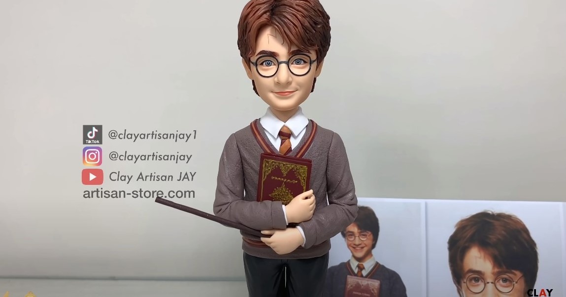 Artist Creates Incredible Clay Figures Based on Pop Culture Characters ...