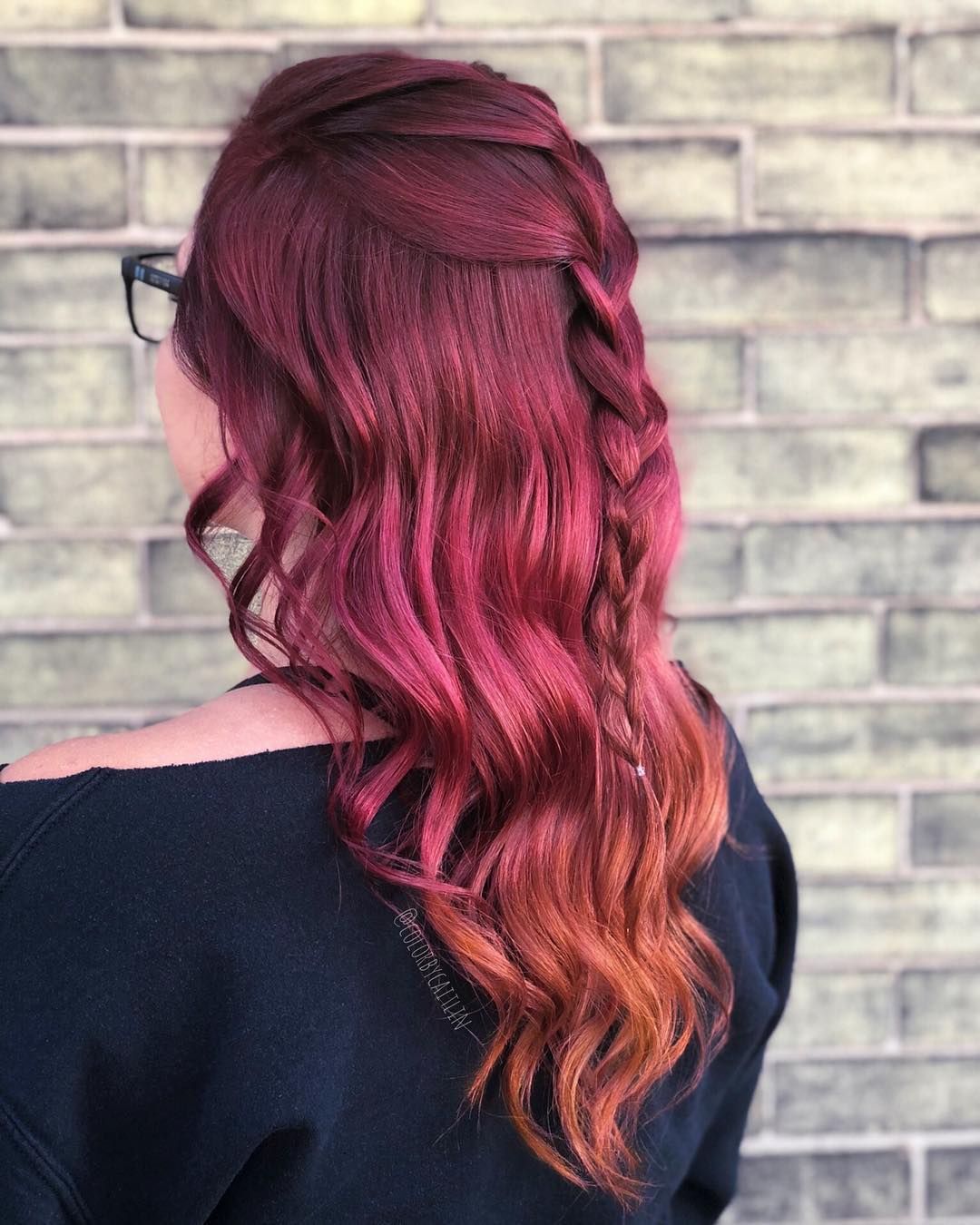 15 Maneras de llevar el cabello color vino que te encantarán