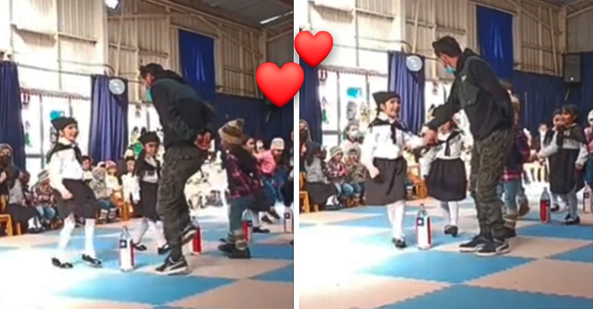 Papá Enternece Al Acompañar A Su Hija Que Bailaba Sola