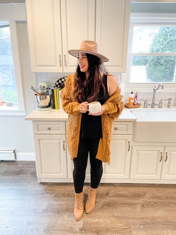 14 Beautiful outfits to show off your curves with style this fall ...