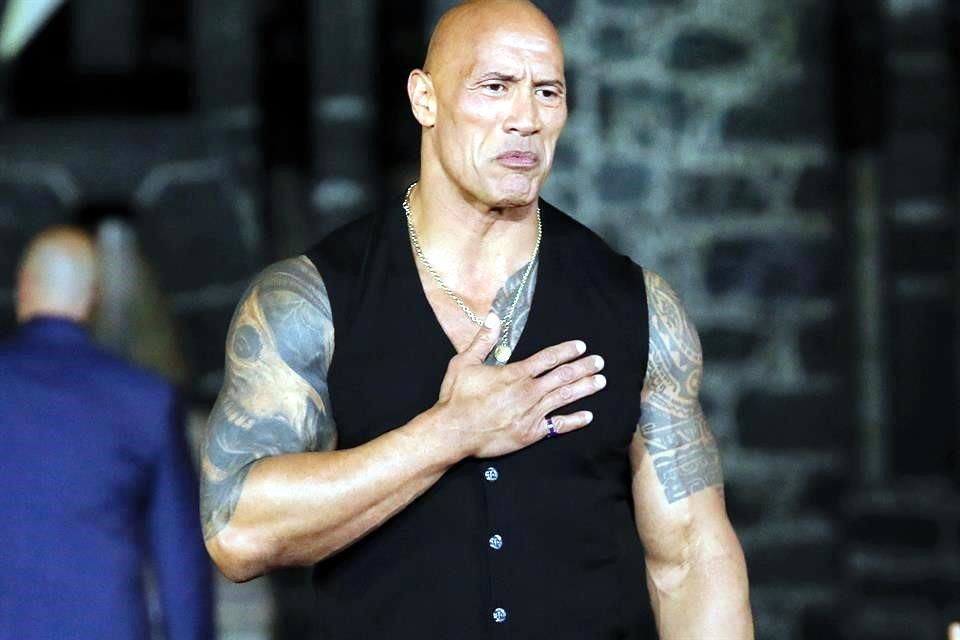 Dwayne Johnson no se acordó de Belinda y eso que la cargó en ‘Baywatch ...