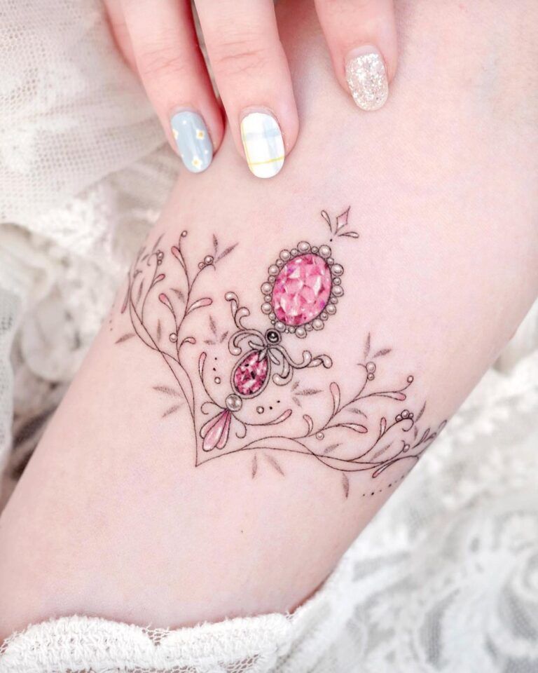 15 Tattoos with jewel designs that will give a glamorous touch to your ...