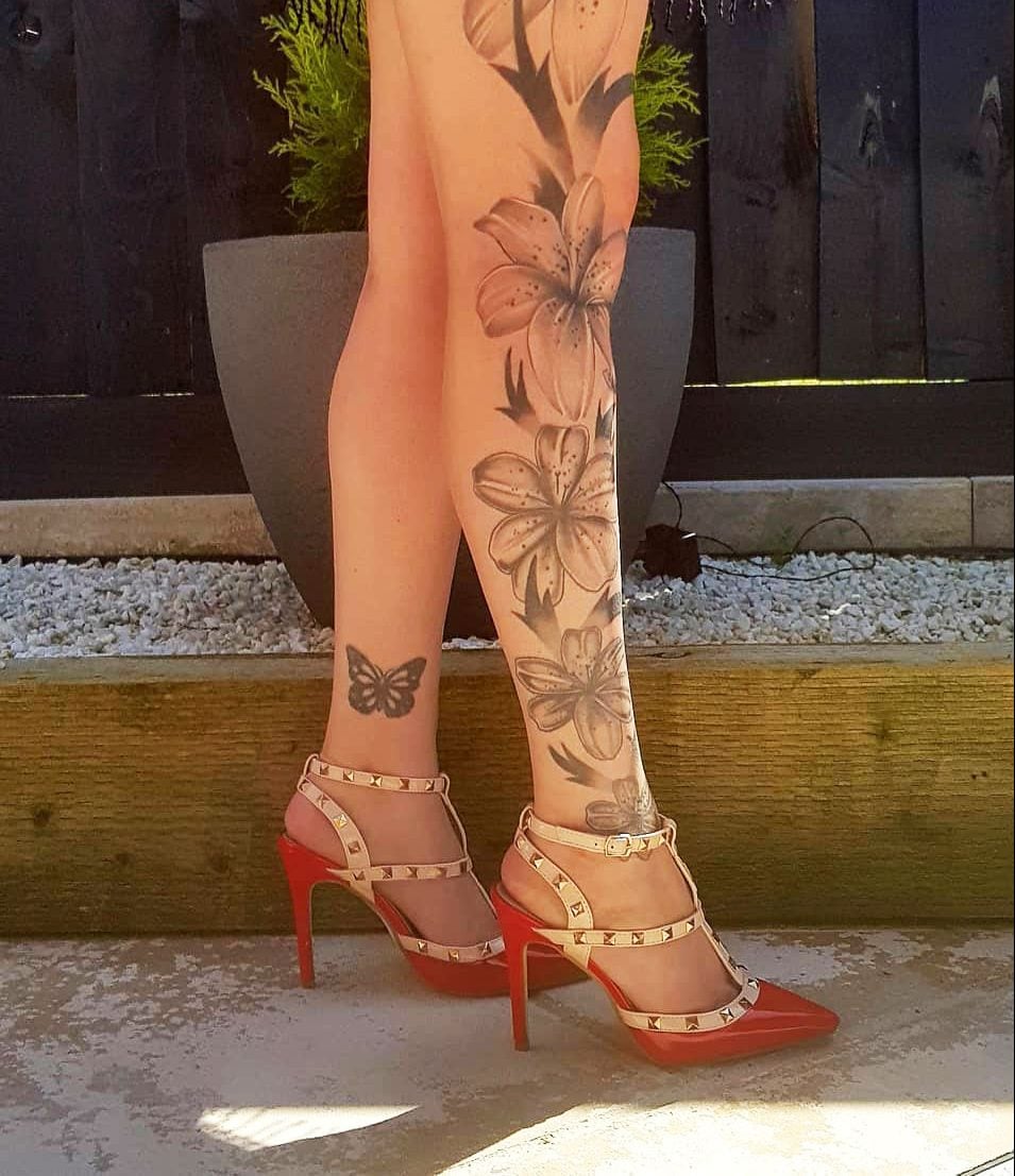 15 Beautiful tattoos to wear on your beautiful legs - World Stock Market