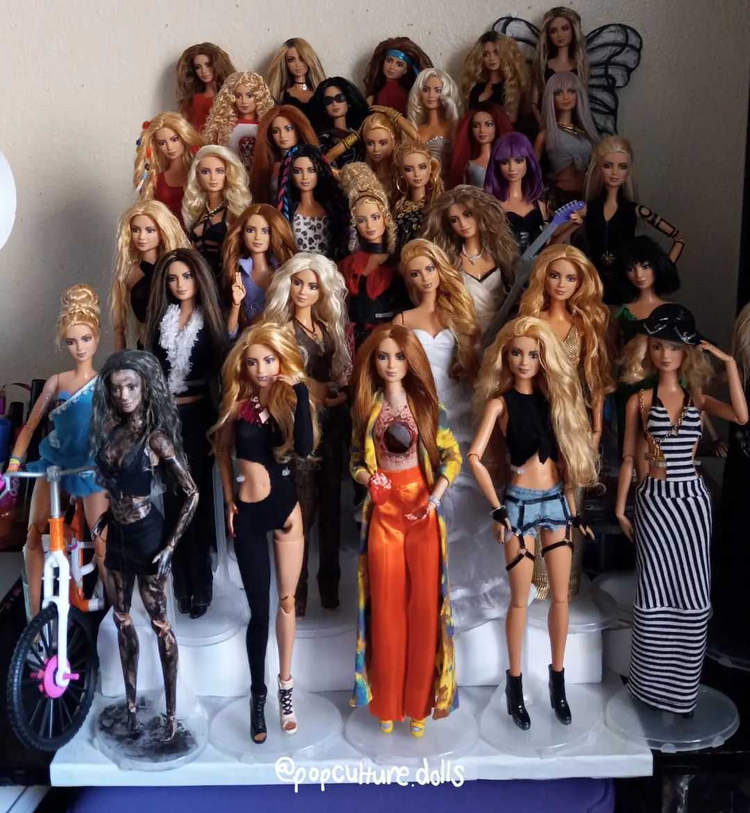Shakira comparte colección de Barbies inspiradas en sus temas