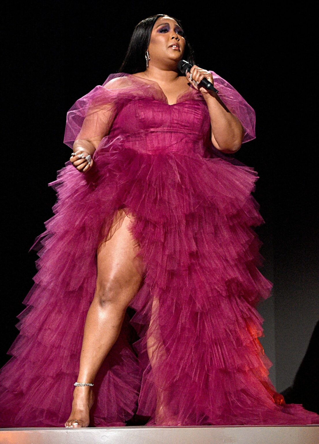 Lizzo regaló icónico vestido a una fan y así lo lució