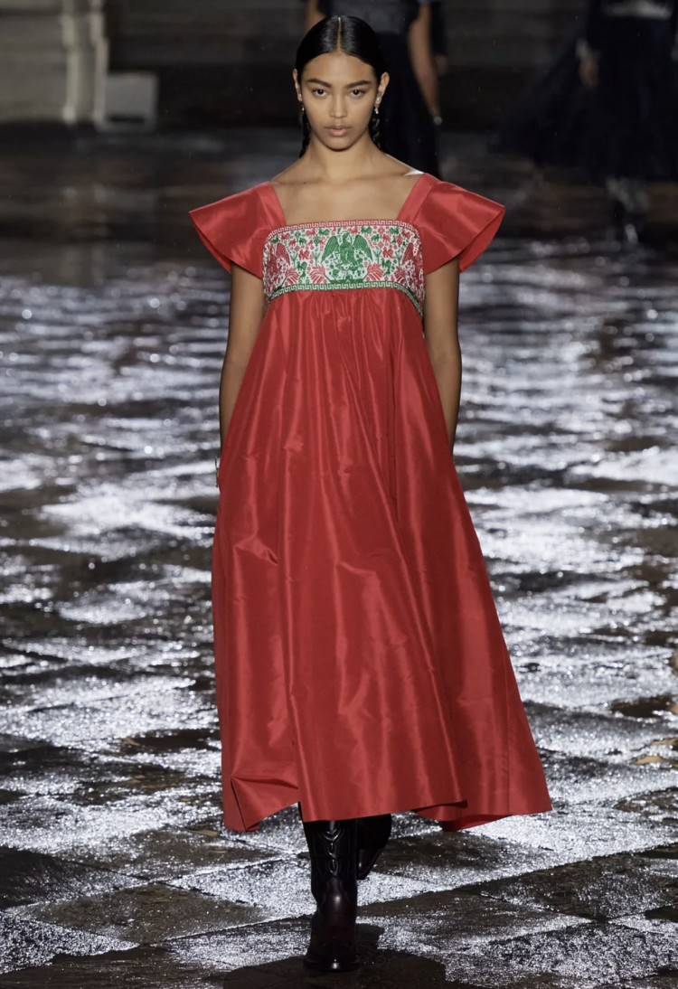 Dior presenta colección en México hecha por artesanos mexicanos